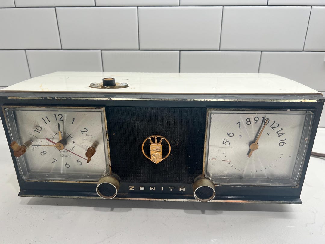 Vintage 1950s Zenith Clock Radio Collectible Model C624 - Etsy