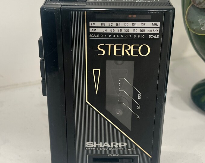 1960s GE Transistor Radio P975B Solid State Portable AM FM Transistor ...