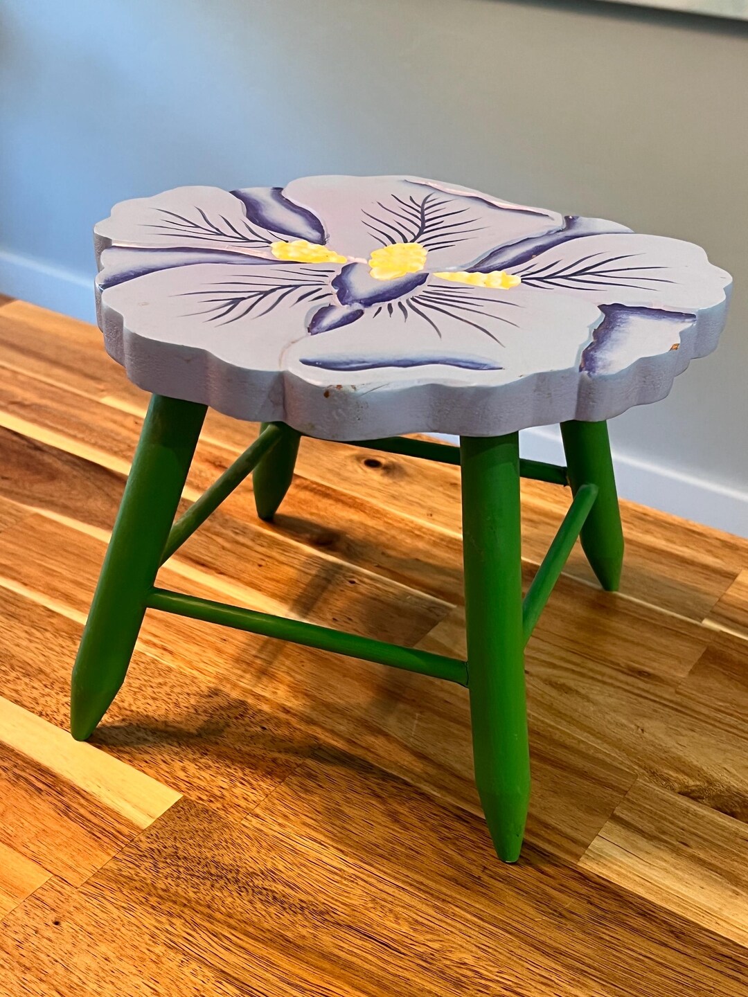Flower Shaped Wood Carved Colorful Stool Plant Stand | Purple and Green ...