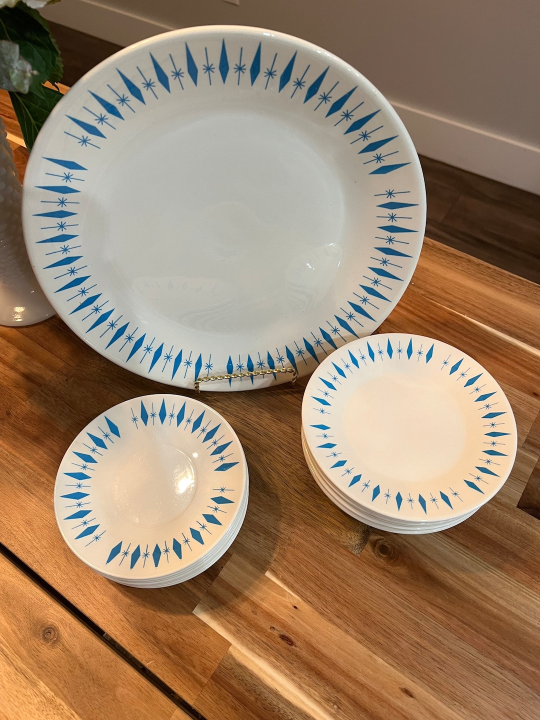 CHOICE MCM Nest Stone Diamond and Stars Blue and White Dinner Plates ...