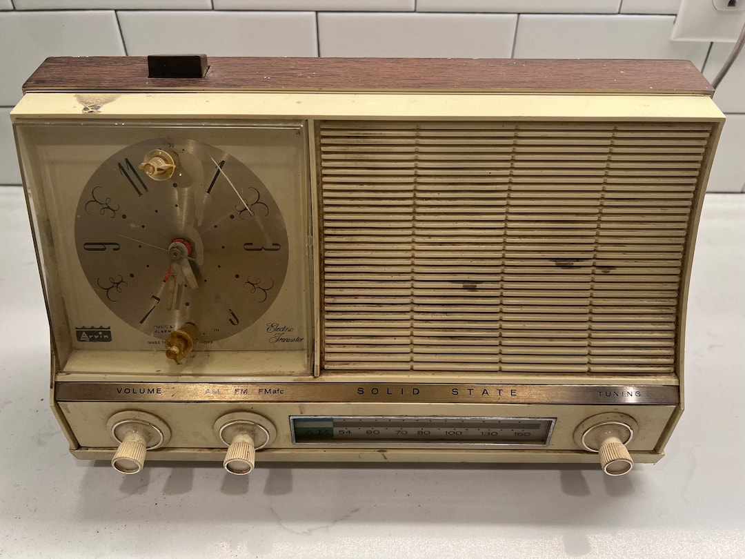Vintage Arvin Electric Transistor Solid State AM/FM Clock Radio Model ...