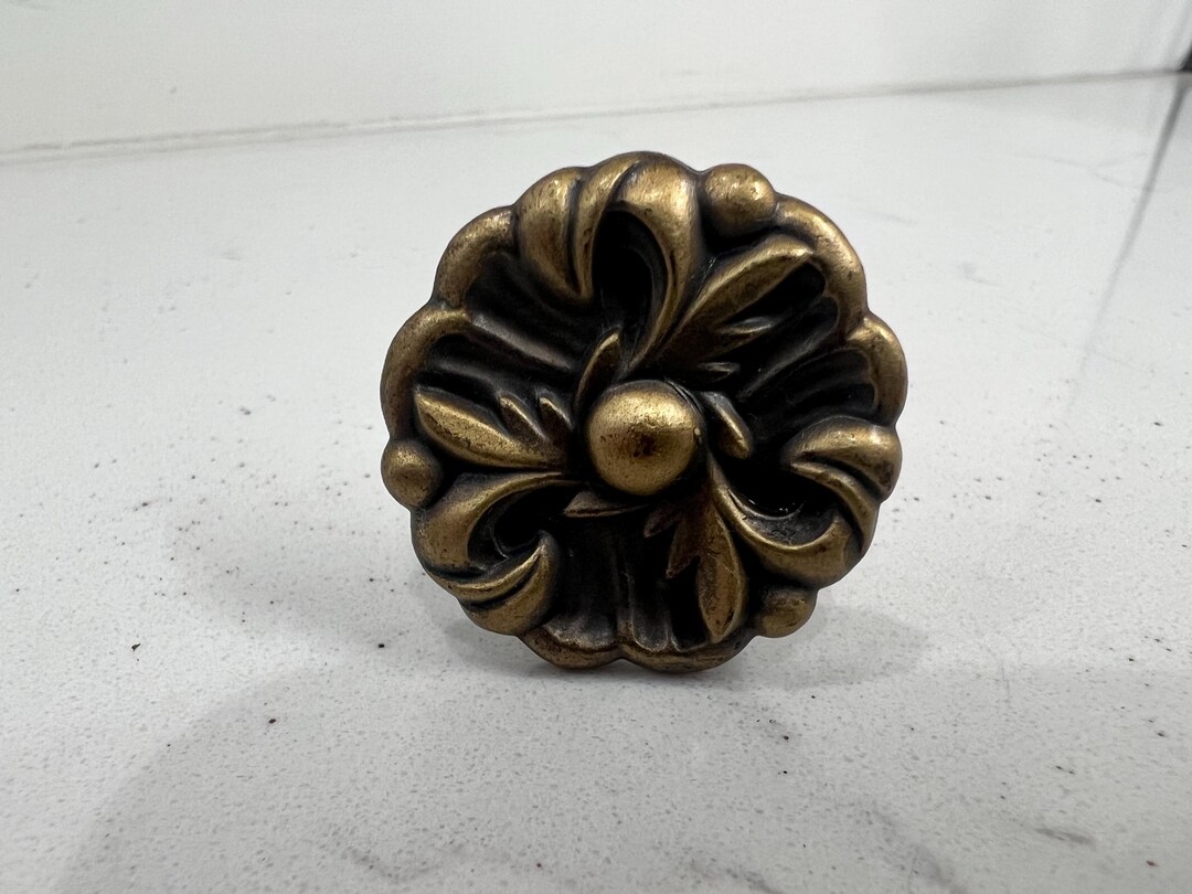 Small Vintage French Provincial Drawer Knob 1 Inch Diameter Round Aged ...