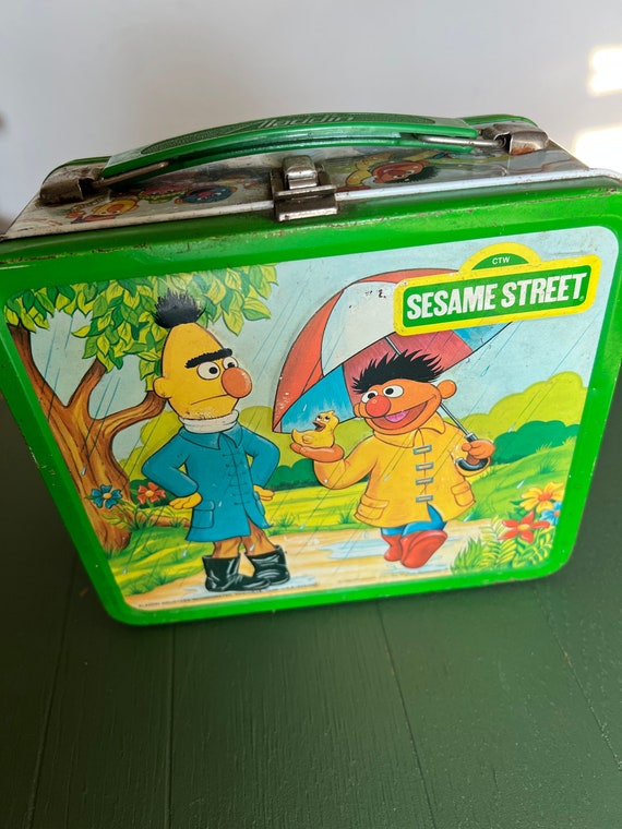 Vintage Aladdin 1983 Muppets Sesame Street Metal Lunc… - Gem
