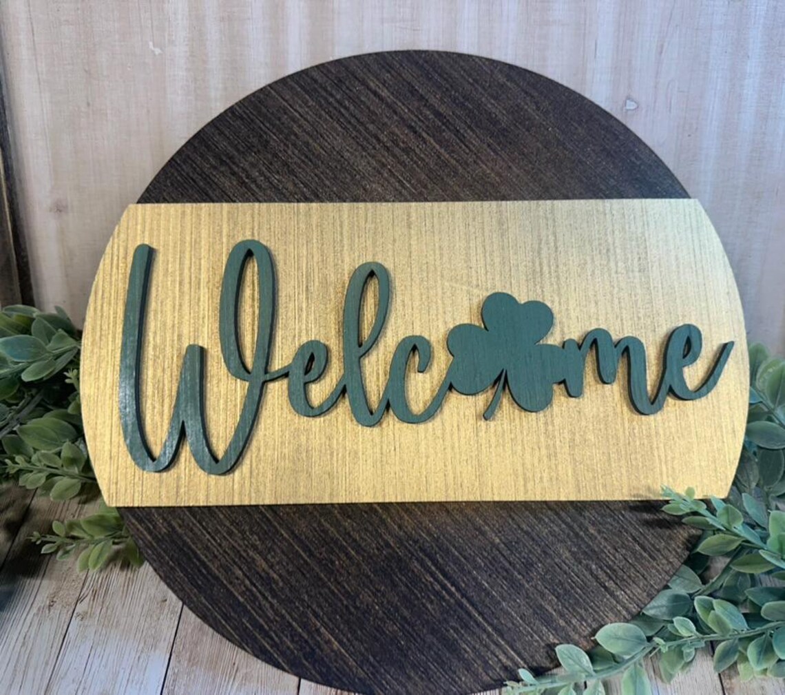 St. Patrick’s Day Welcome Shamrock Door Sign | Glowforge Laser Design ...