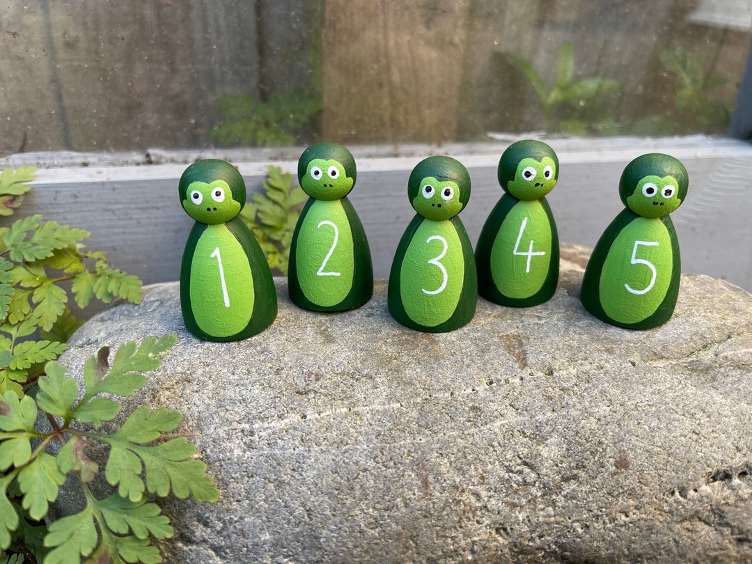 5 Speckled Frogs Pegdolls, Nursery Rhyme Pegdolls, Wooden Toys, EYFS ...