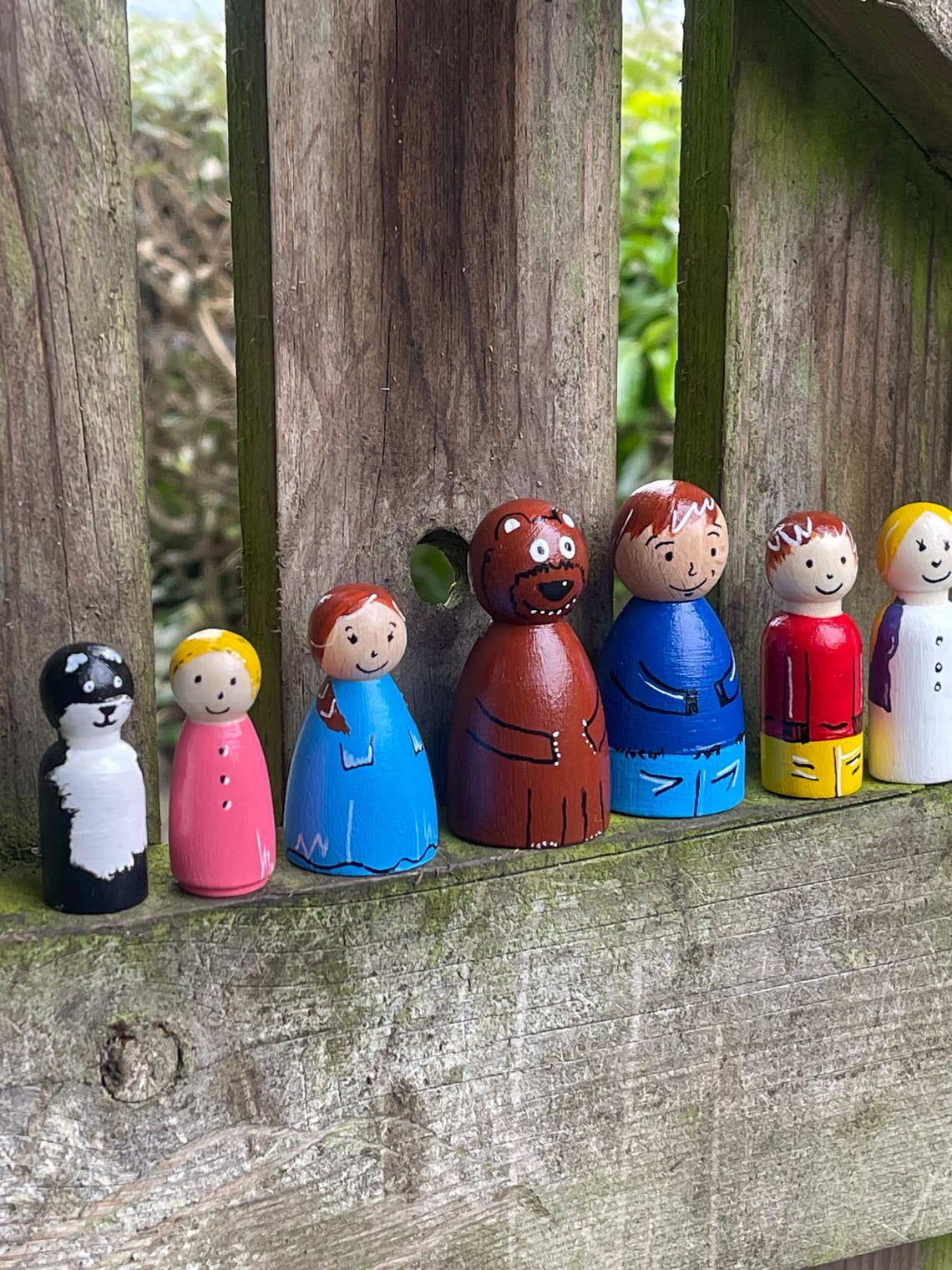 Were Going on a Bear Hunt peg Dolls - Etsy
