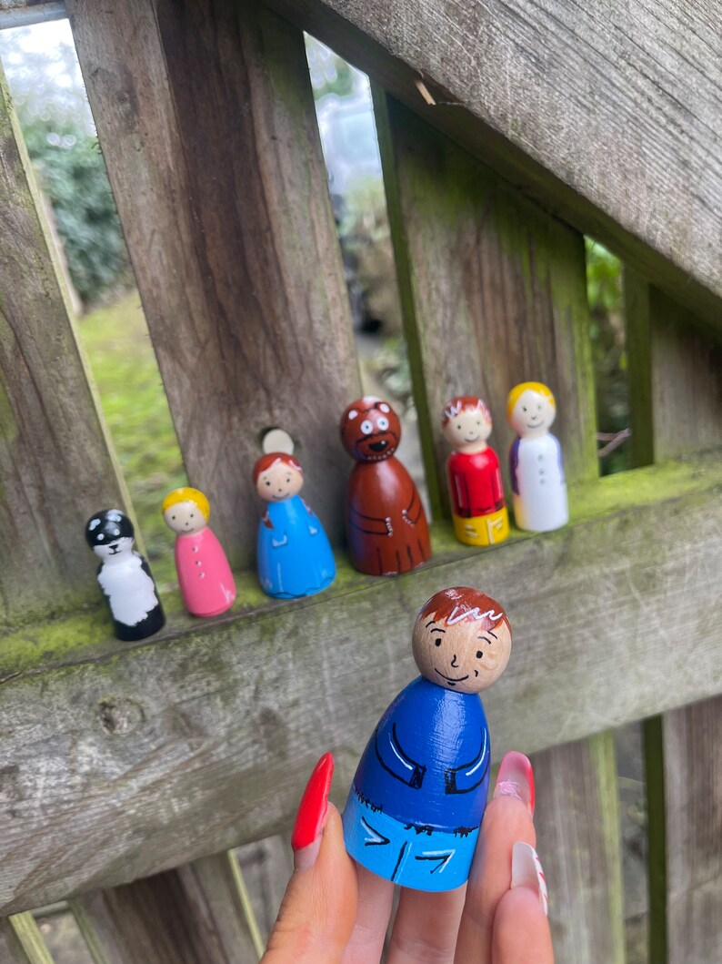 Were Going on a Bear Hunt peg Dolls - Etsy