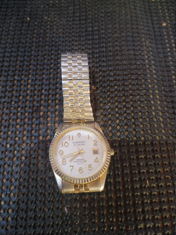 Embassy by gruen quartz - Gem