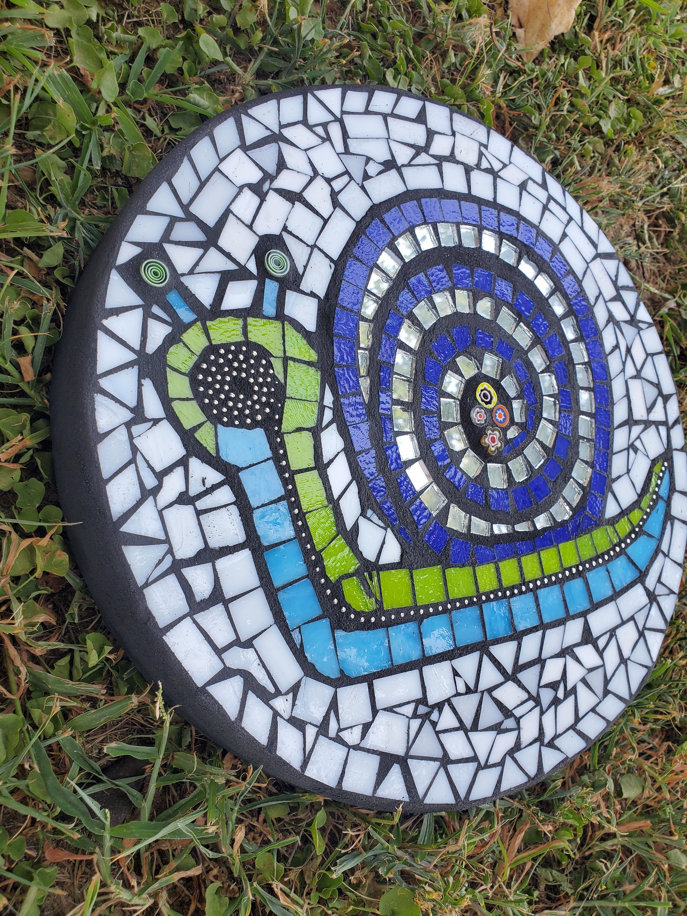 12 Snail Mosaic Garden Stepping Stone - Etsy