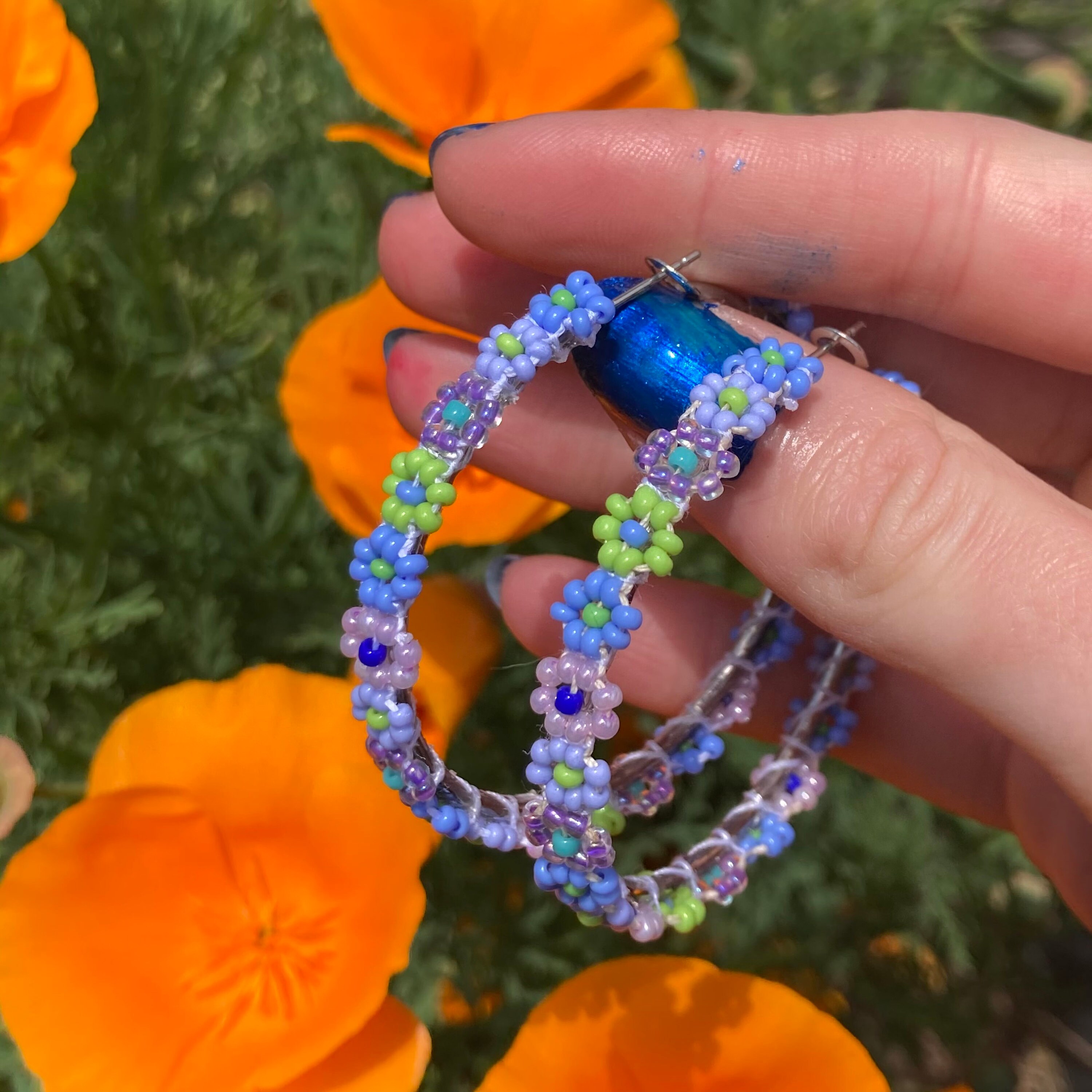 Periwinkle Beaded Hoop Earrings - Etsy.de