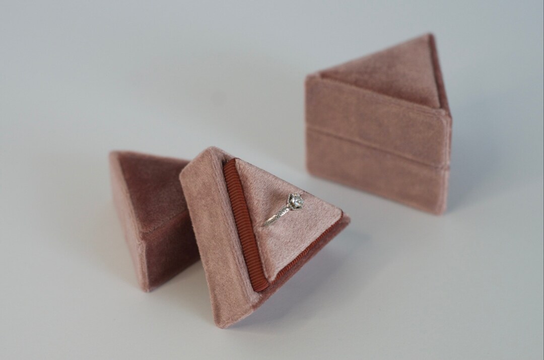 Mauve Triangle Velvet Ring Box - Etsy