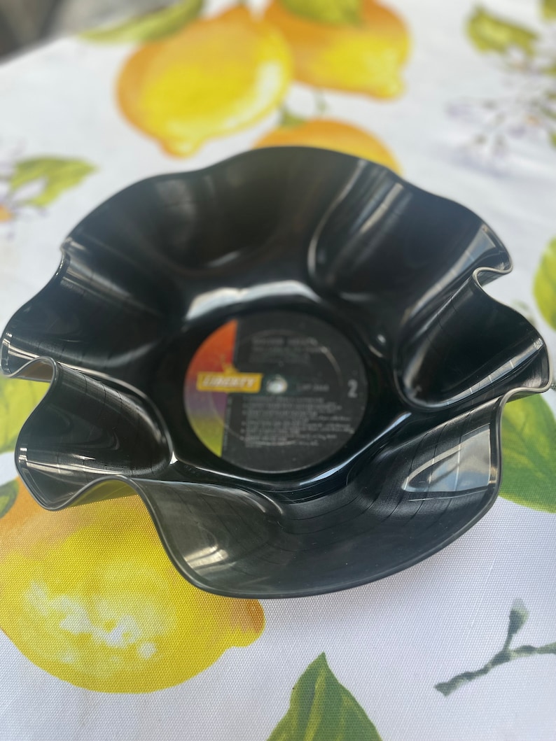 Vinyl Record Bowls Handmade From Vintage Upcycled Vinyl Records.perfect ...