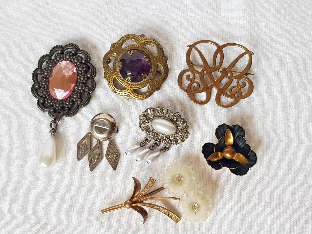 Vintage Brooches, Set of 7. Antique Brooch. Cute Brooch for Women ...