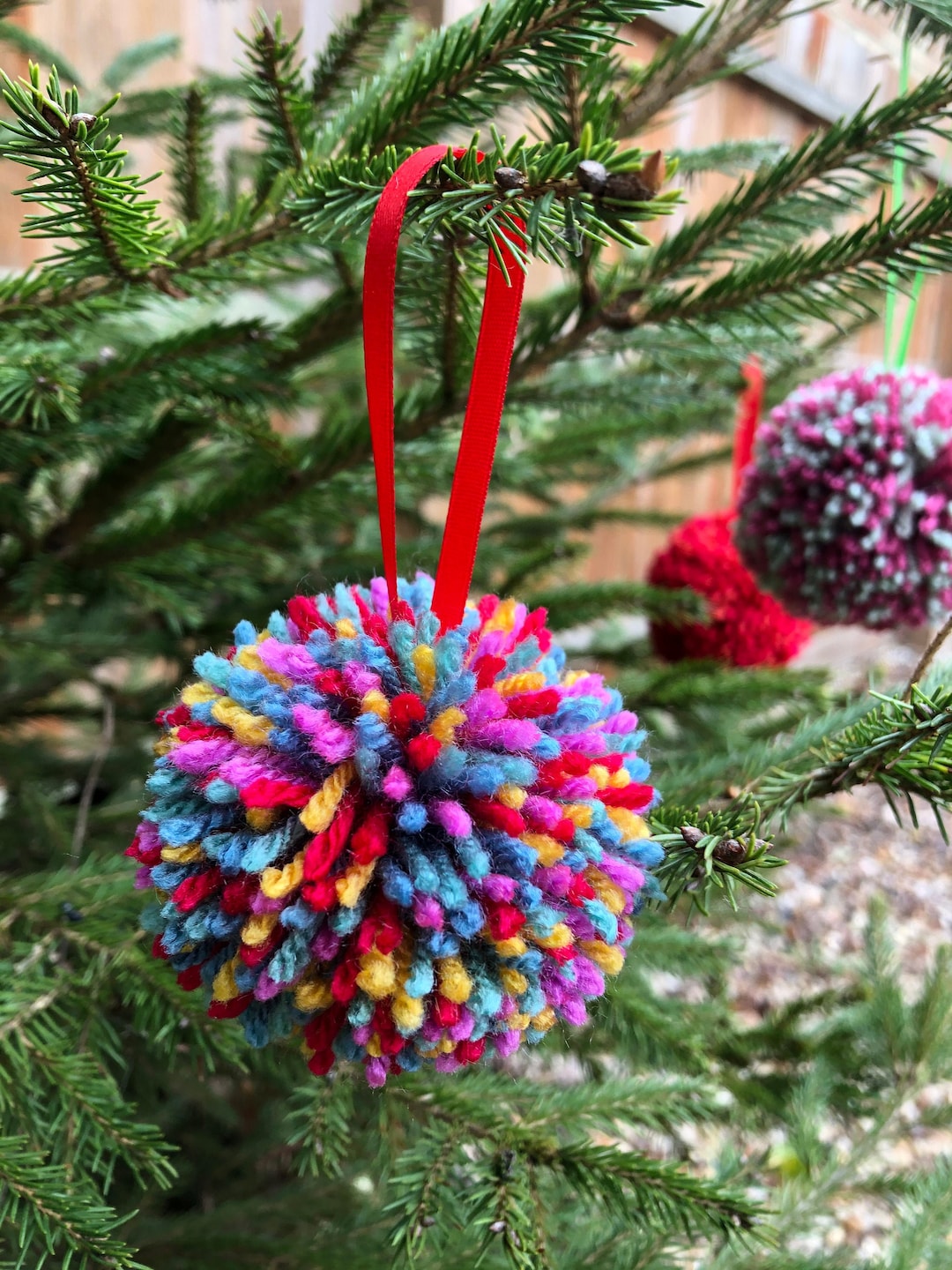 Set of Three Pom Pom Baubles / Pom Pom Tree Decoration / Colourful Tree ...
