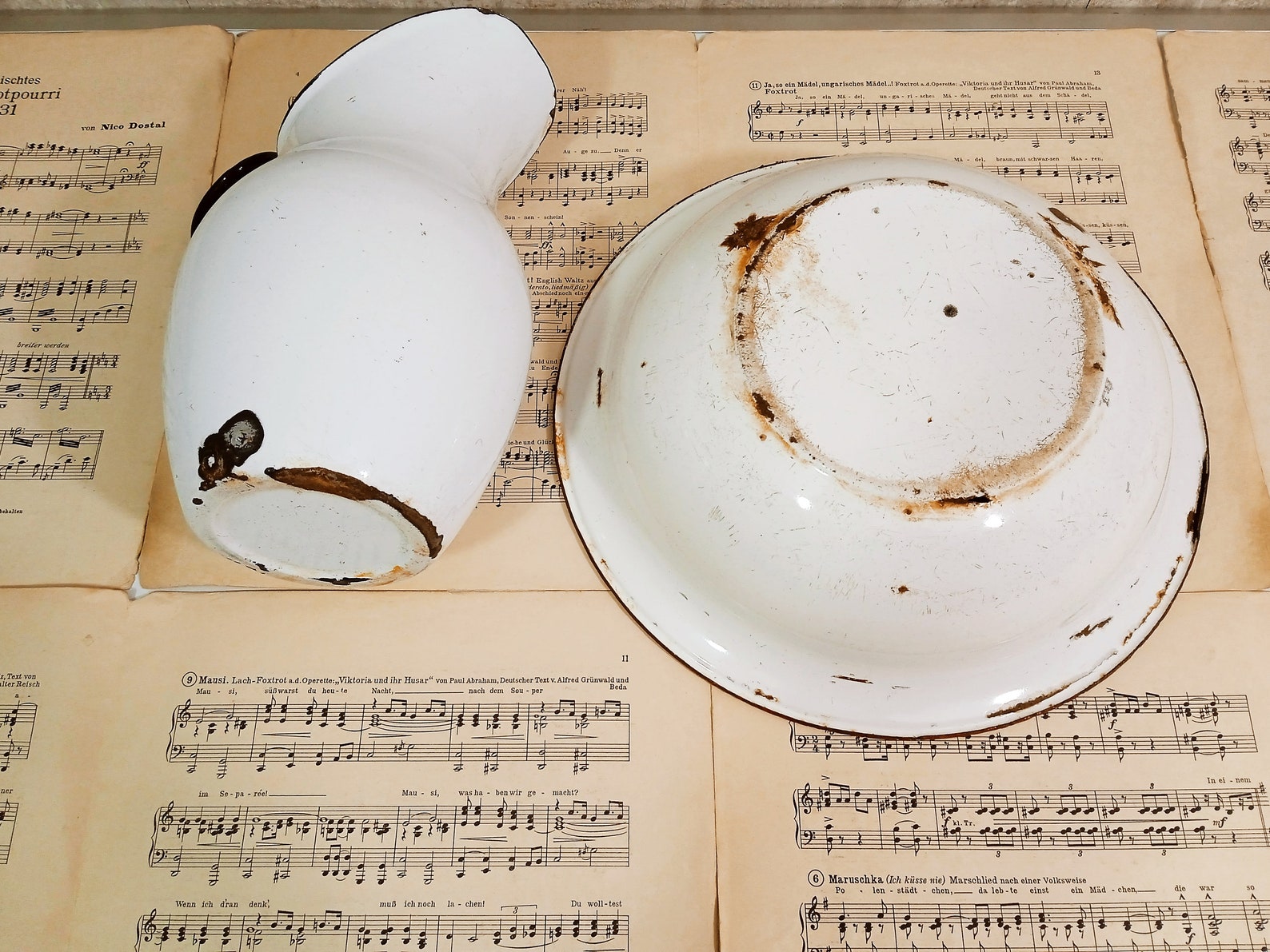 VINTAGE CLEANING SET Vintage Dish Set Old Dishes Enamel White - Etsy