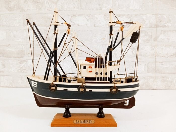 Vintage Ship Figurine - Antique Nautical Model | Collectible Historical ...
