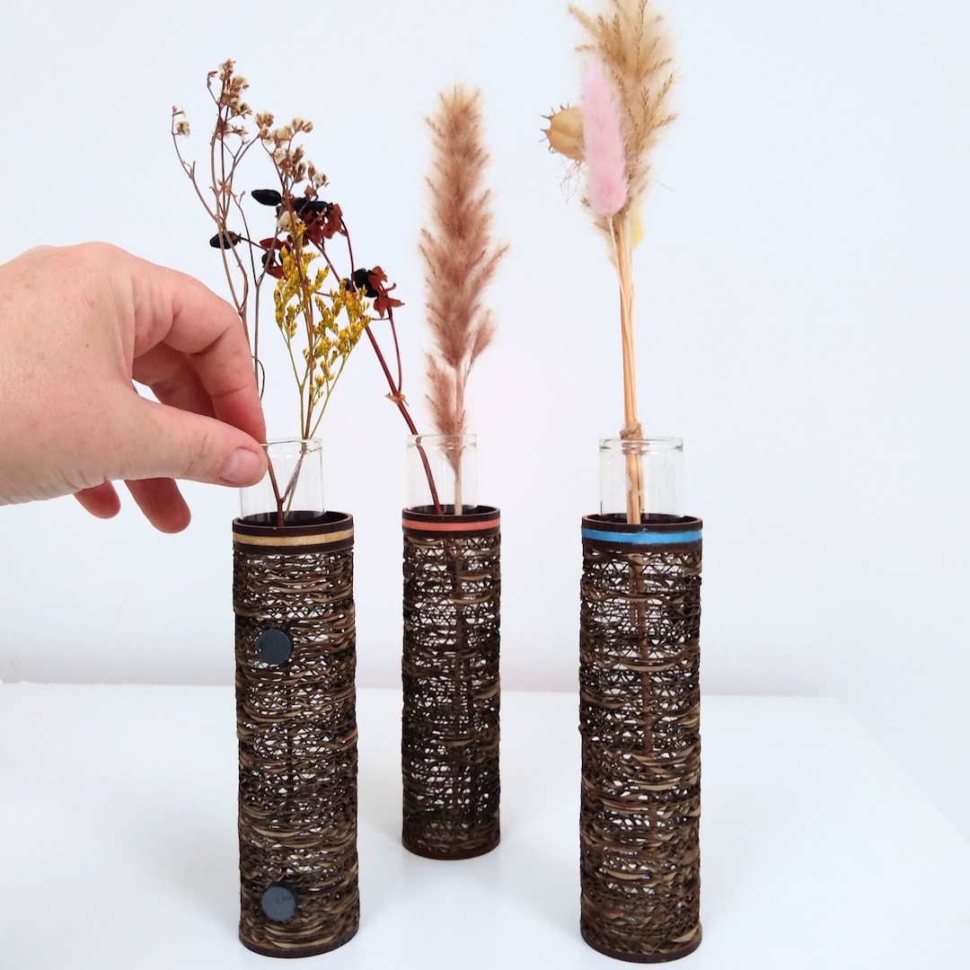 Magnetic Soliflore Made From Recycled Cardboard: an Original Vase for ...