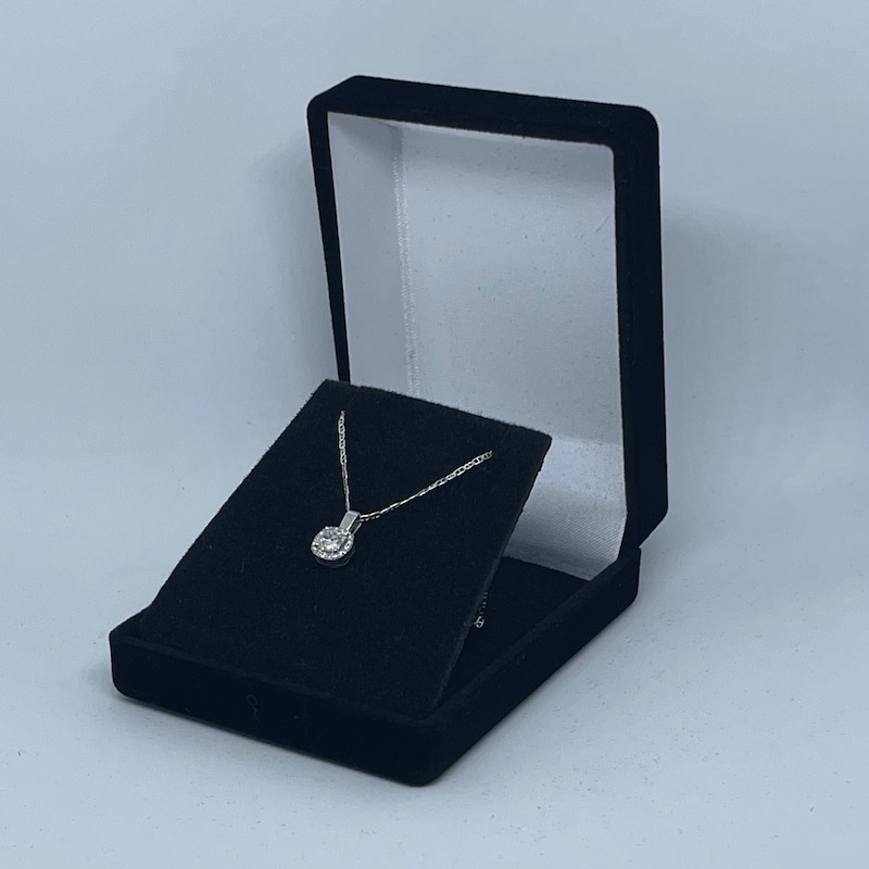 Necklace Gift Box - 60+ Gift Ideas for 2026