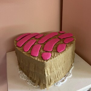 Concha Heart Piñata - Etsy