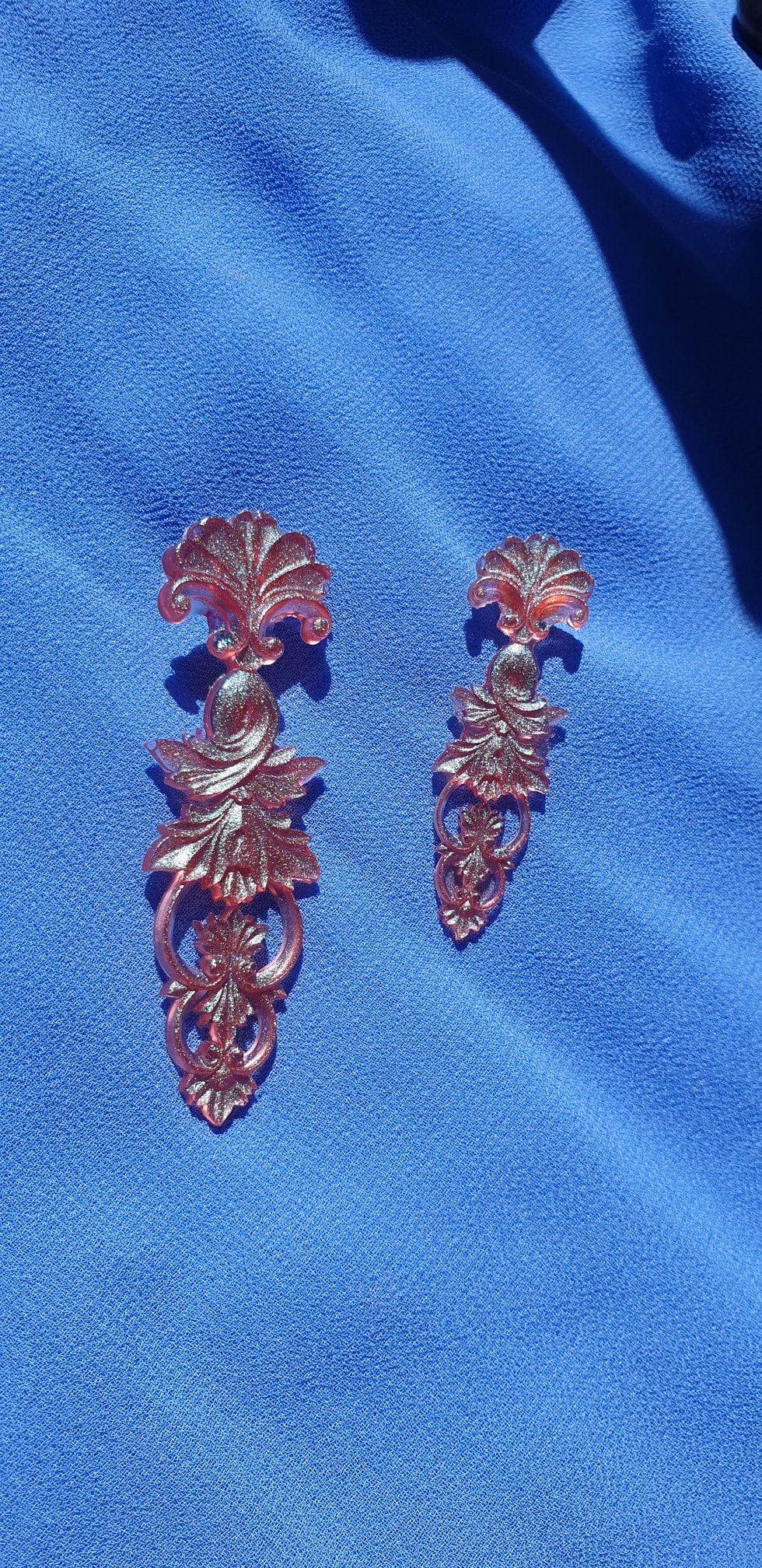 RETRO DANGLES/ Aesthetic Pink Resin Earrings / Unique Gift / Minimalism / Midcentury Modern Stud ...