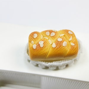 Handmade Toast Keycap: Almond Bread, MX Cherry Keyboard (1.5U) - Etsy