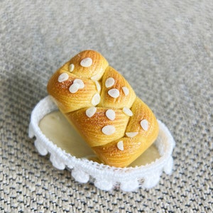 Handmade Toast Keycap: Almond Bread, MX Cherry Keyboard (1.5U) - Etsy