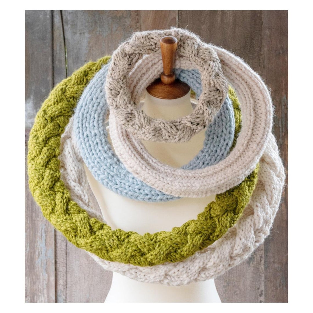 DIY Chunky Christmas Wreaths Knitting Pattern - 10 Holiday Decorative ...