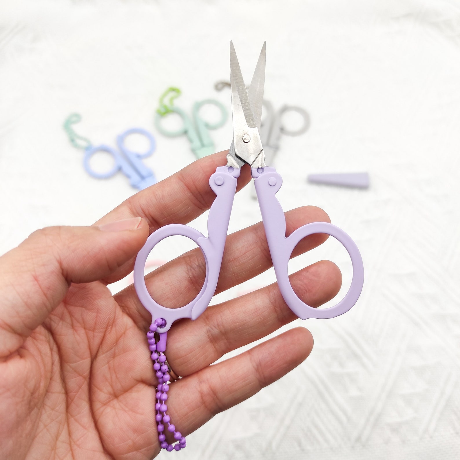 Folding Stainless Steel Scissors With Sheath: Travel Sewing, Embroidery ...