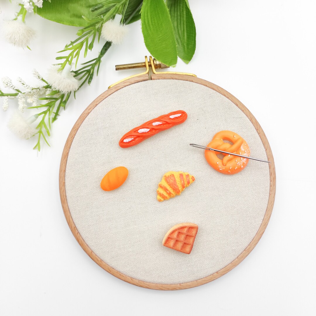 Bread Resin Needle Minders, Cute Needle Minders for Embroidery, Cross ...