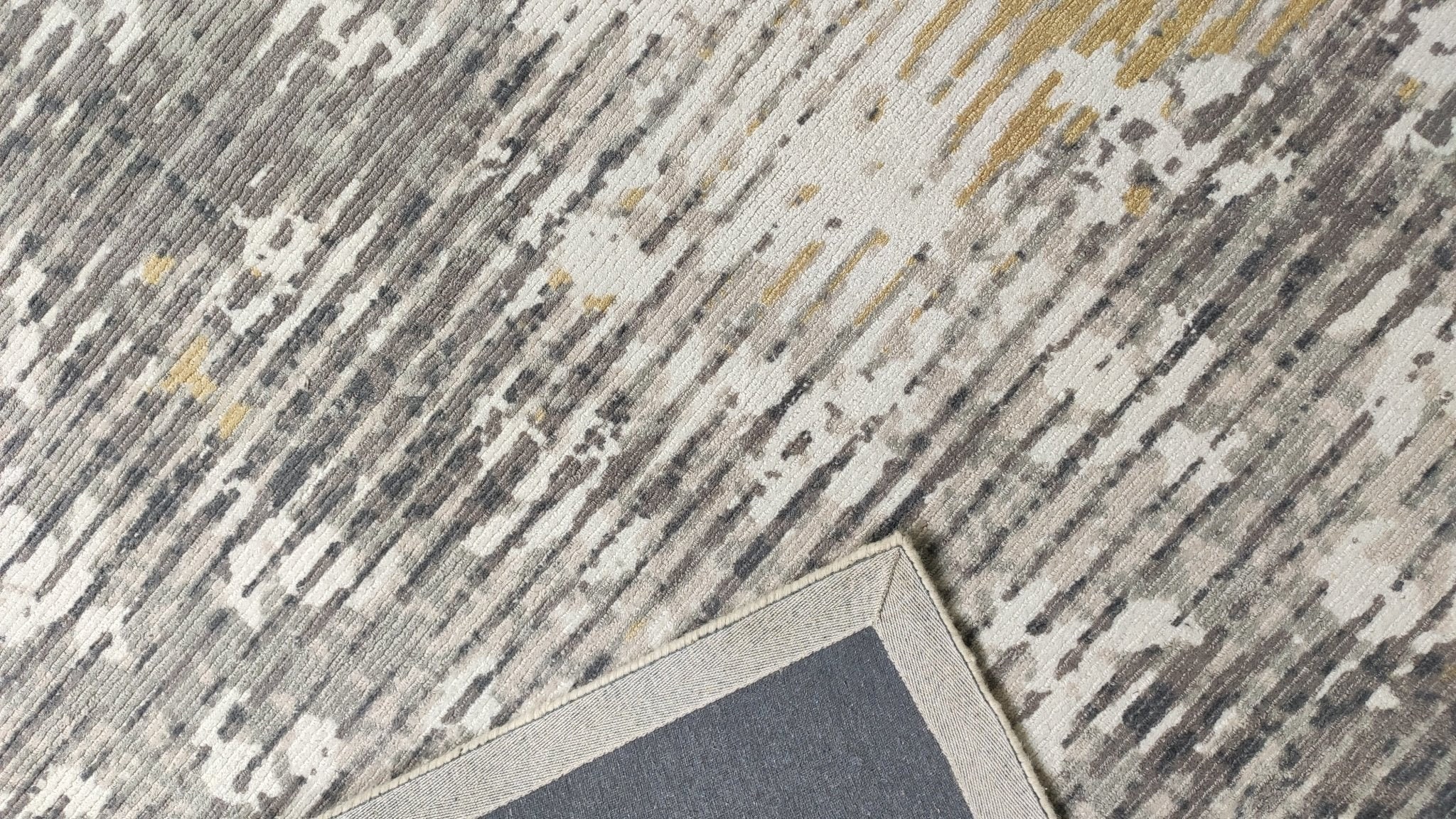 Claudine Auger Silver and Grey Hand-tufted Rug - Etsy