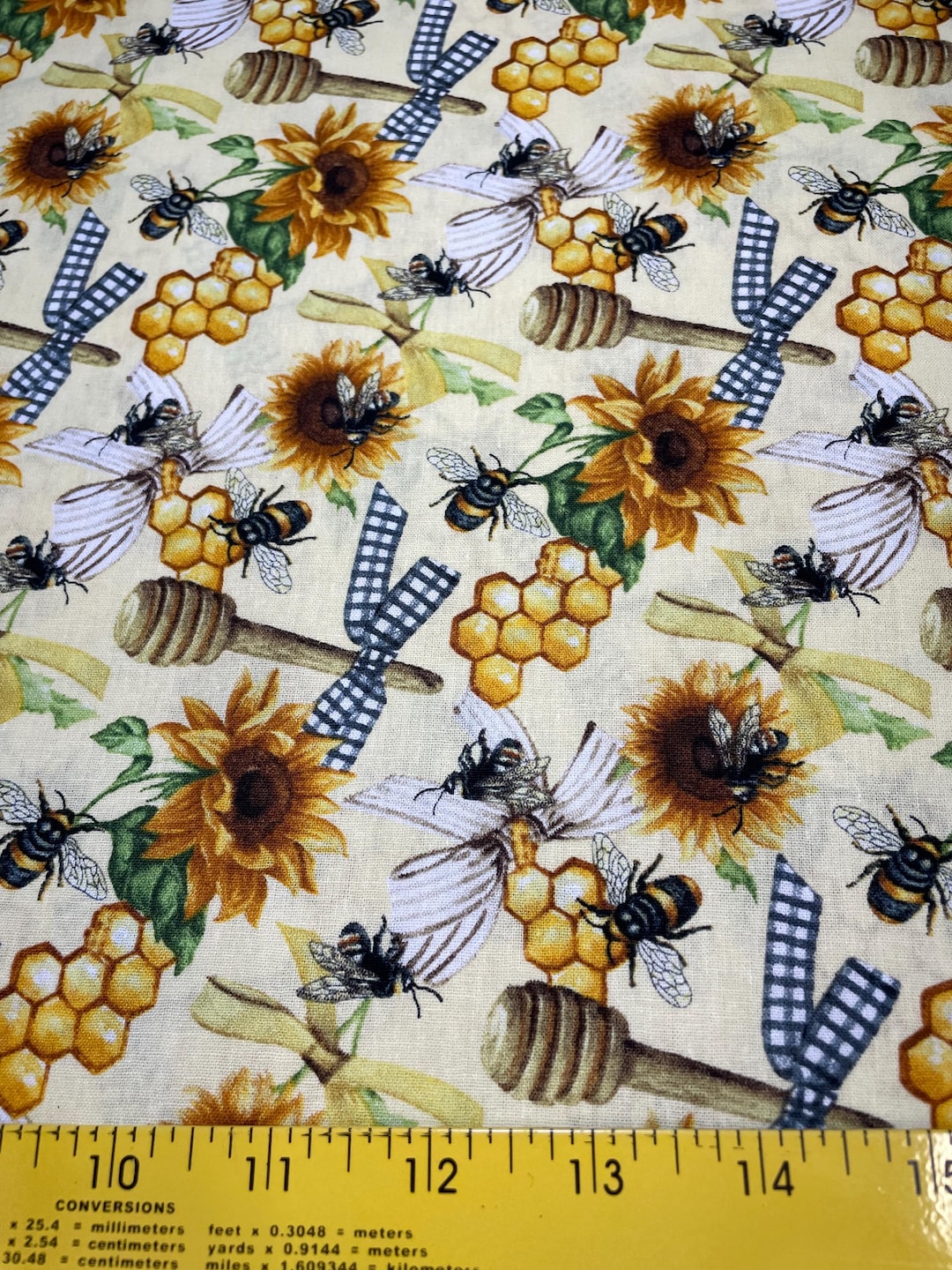 Honeybees Fabric: Sunflower, Hive, and Gingham Bow Print - 100% Cotton ...