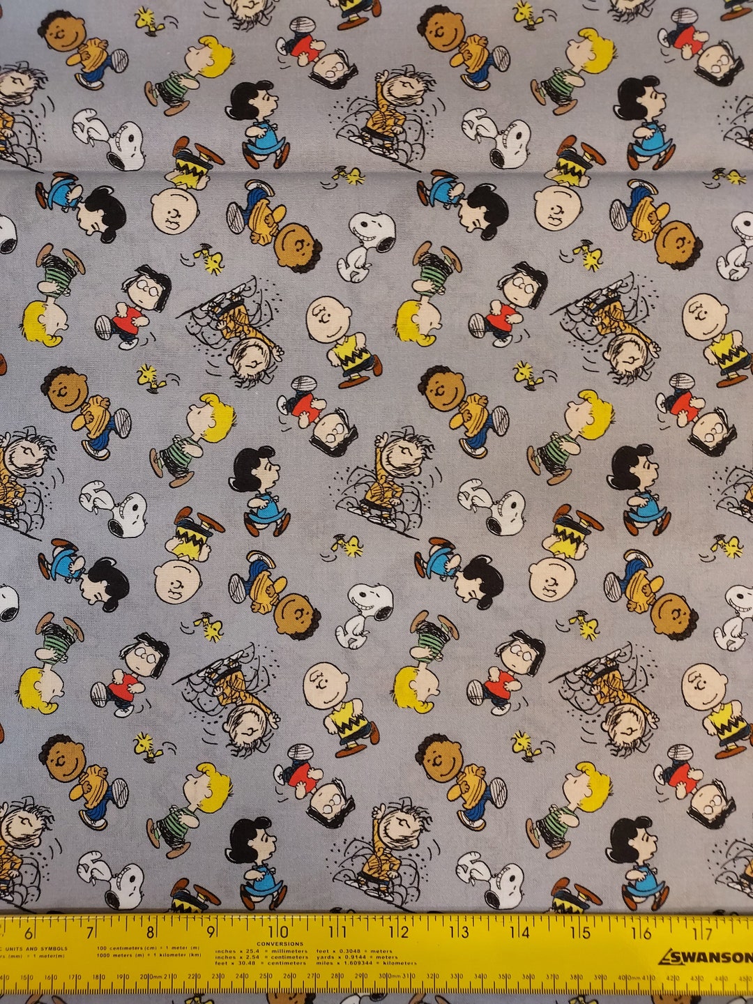 Peanuts Character Toss Fabric 100% Cotton for Clothing ,crafts and ...