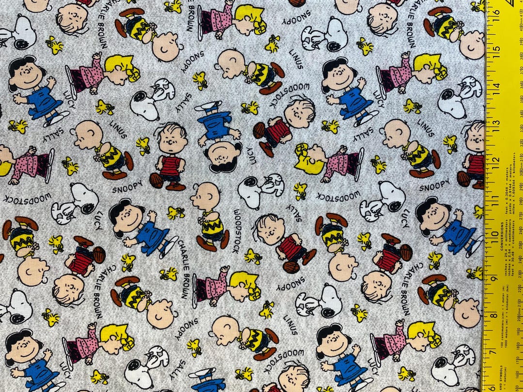 Peanuts Gang Toss Cotton Fabric: Crafts & Quilting - Etsy