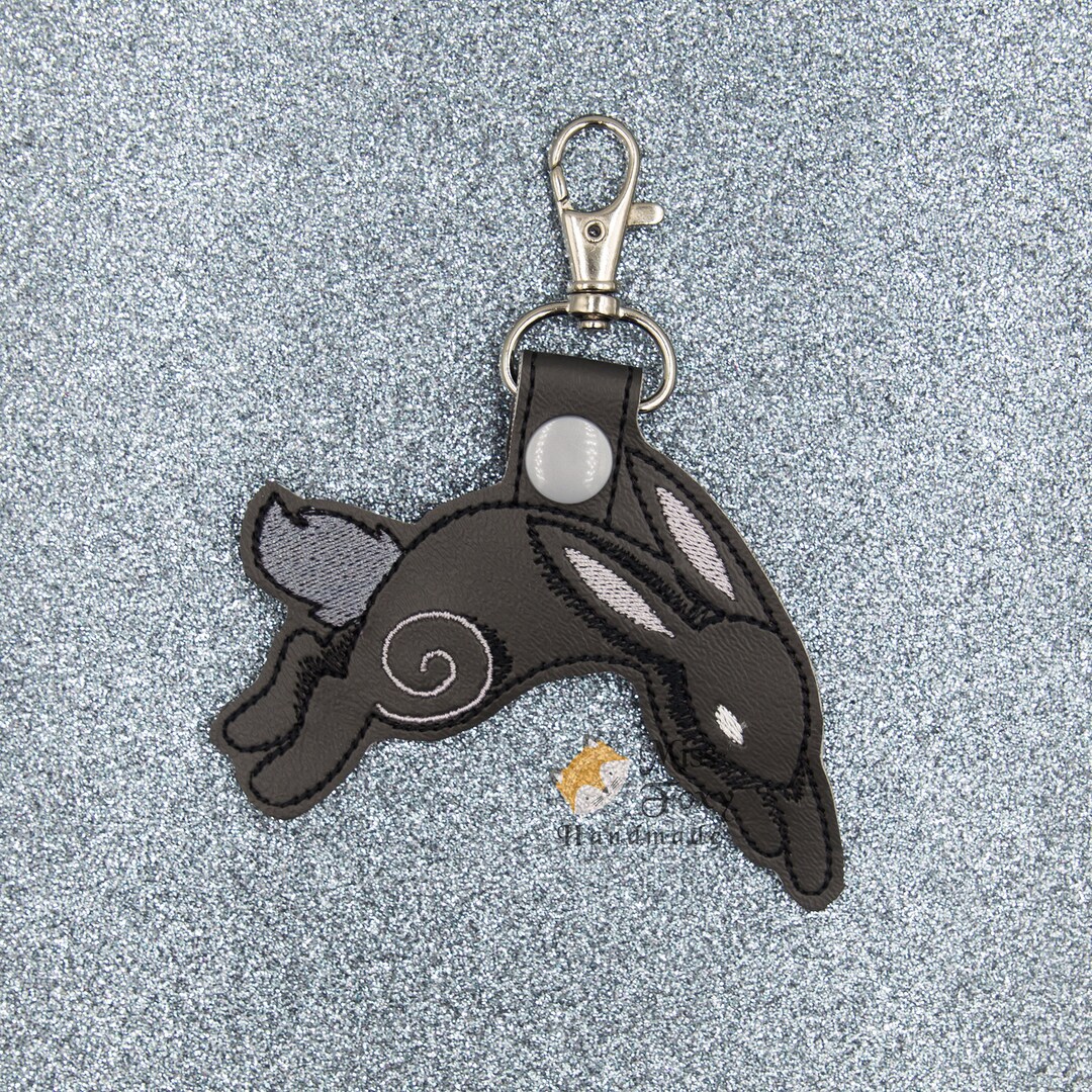 Watership Down Black Rabbit Vinyl Snap Tab Keychain | Key Fob | Purse ...