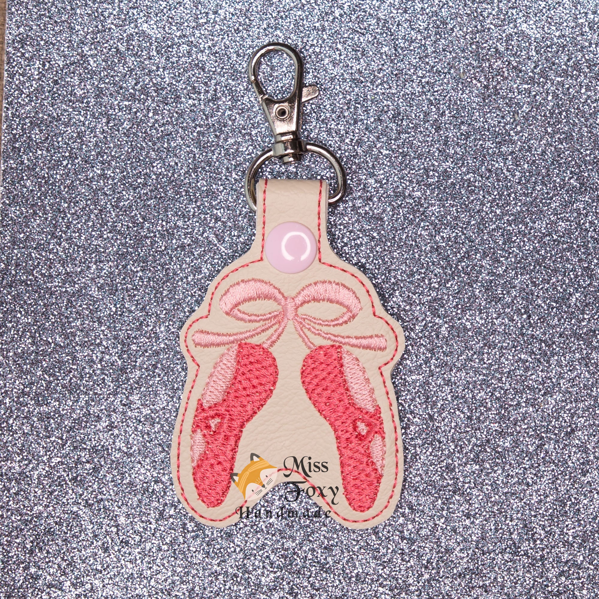 Ballet Pointe Shoe Vinyl Snap Tab Keychain | Key Fob | Purse Charm ...