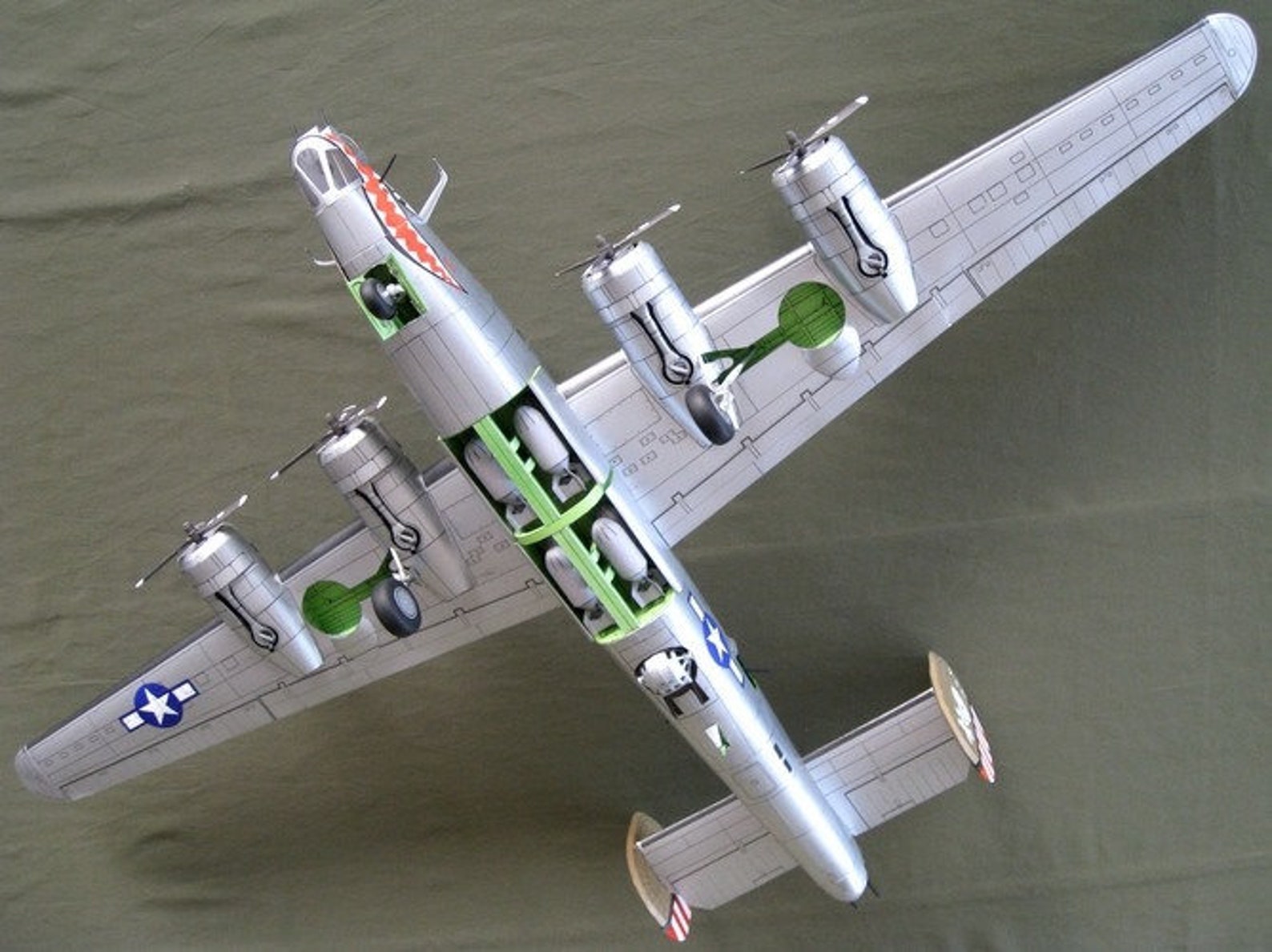 B-24 Liberator Bomber Modelo 3D PaperCraft Paper Color Model - Etsy España