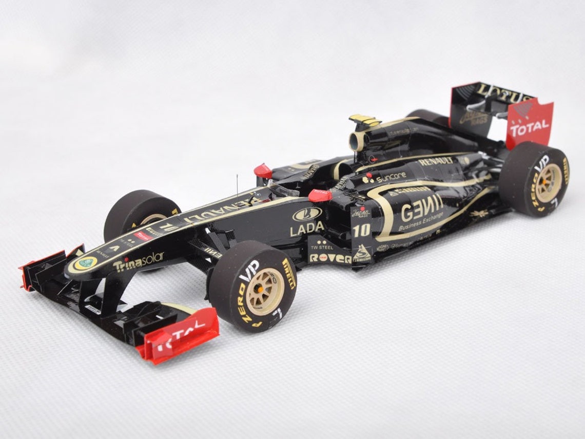 Lotus R31 F1 Racing Car Papercraft Paper Color Model Plans & - Etsy
