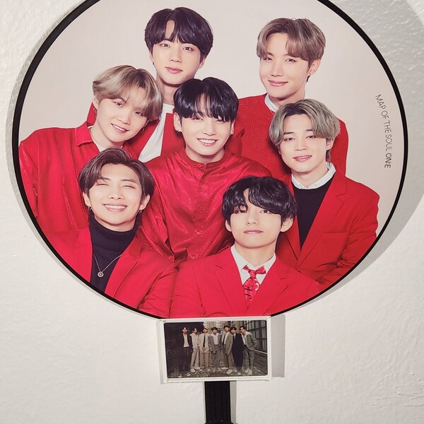Kpop Picket - Etsy