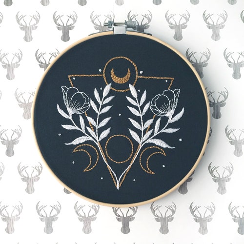 Wiccan Floral Embroidery PDF Pattern Hand Embroidery Pattern - Etsy