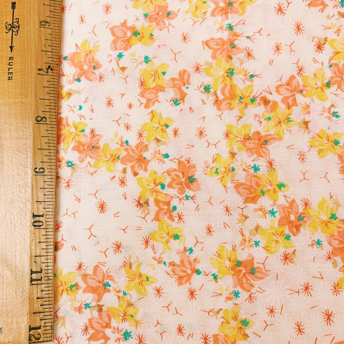 Vintage Fabric Peach Floral Flowers Print 1 Yd 5 X - Etsy UK