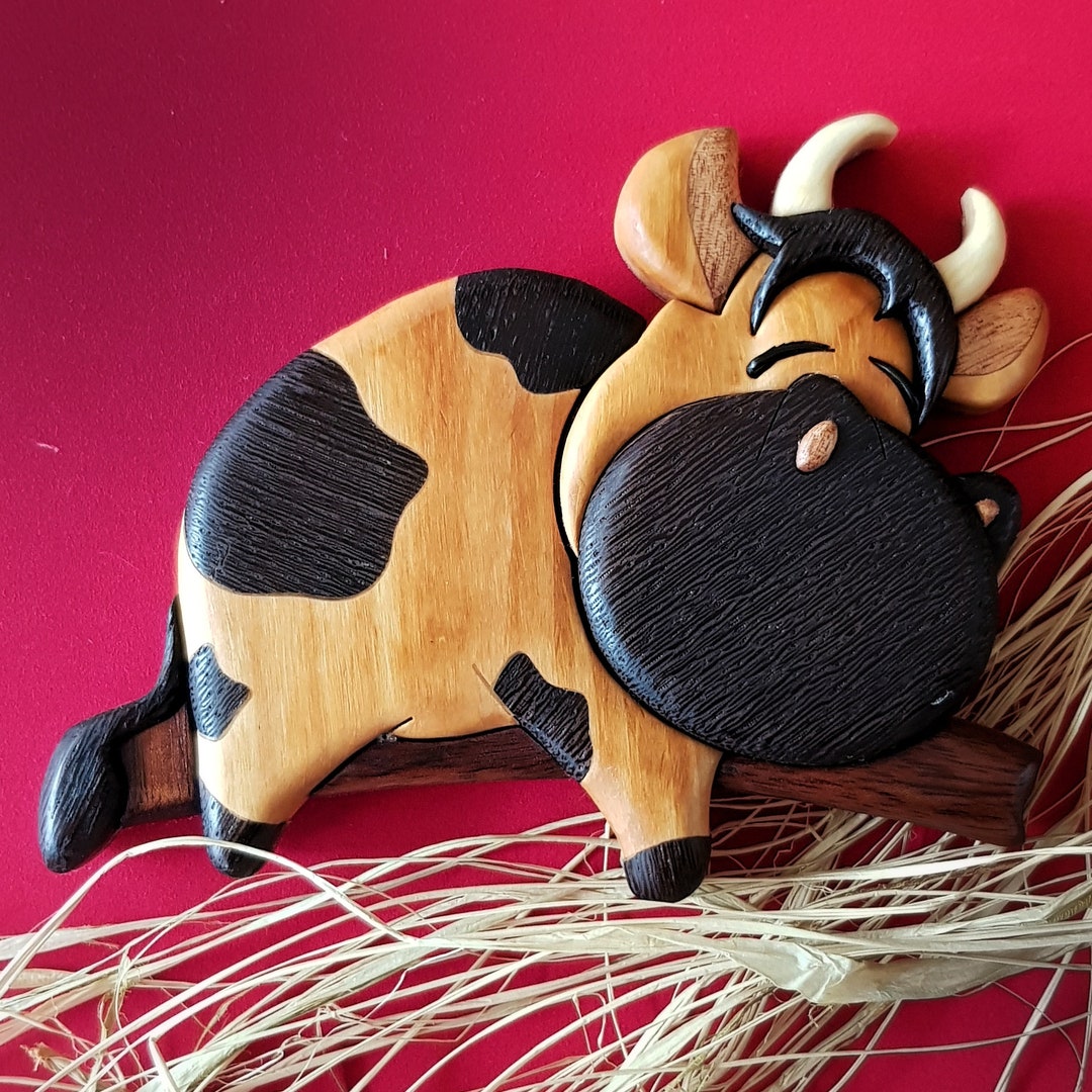 Cow Figurine Wall Hanging, Bull Figurine House Warming Wall Decor ...