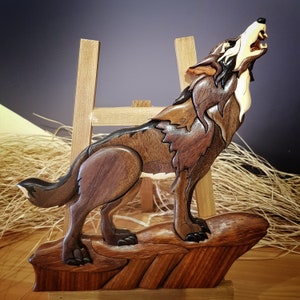 Striking Howling Wolf Wood Intarsia Pattern for Unique and Captivating ...