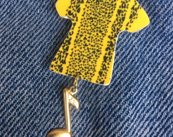 Steve Perry’s Iconic Cheetah T-shirt Design Lapel Pin With Gold Tone ...
