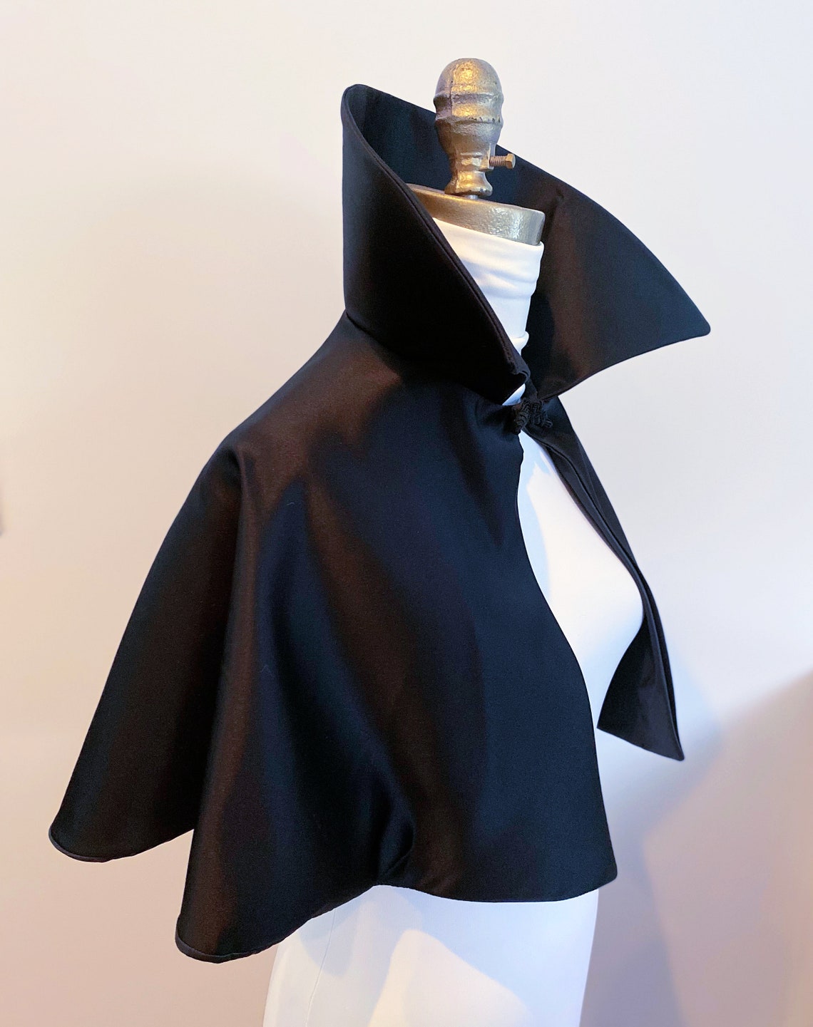 Gothic Cape in Three Lengths for Renaissance, Victorian, Vampire ...