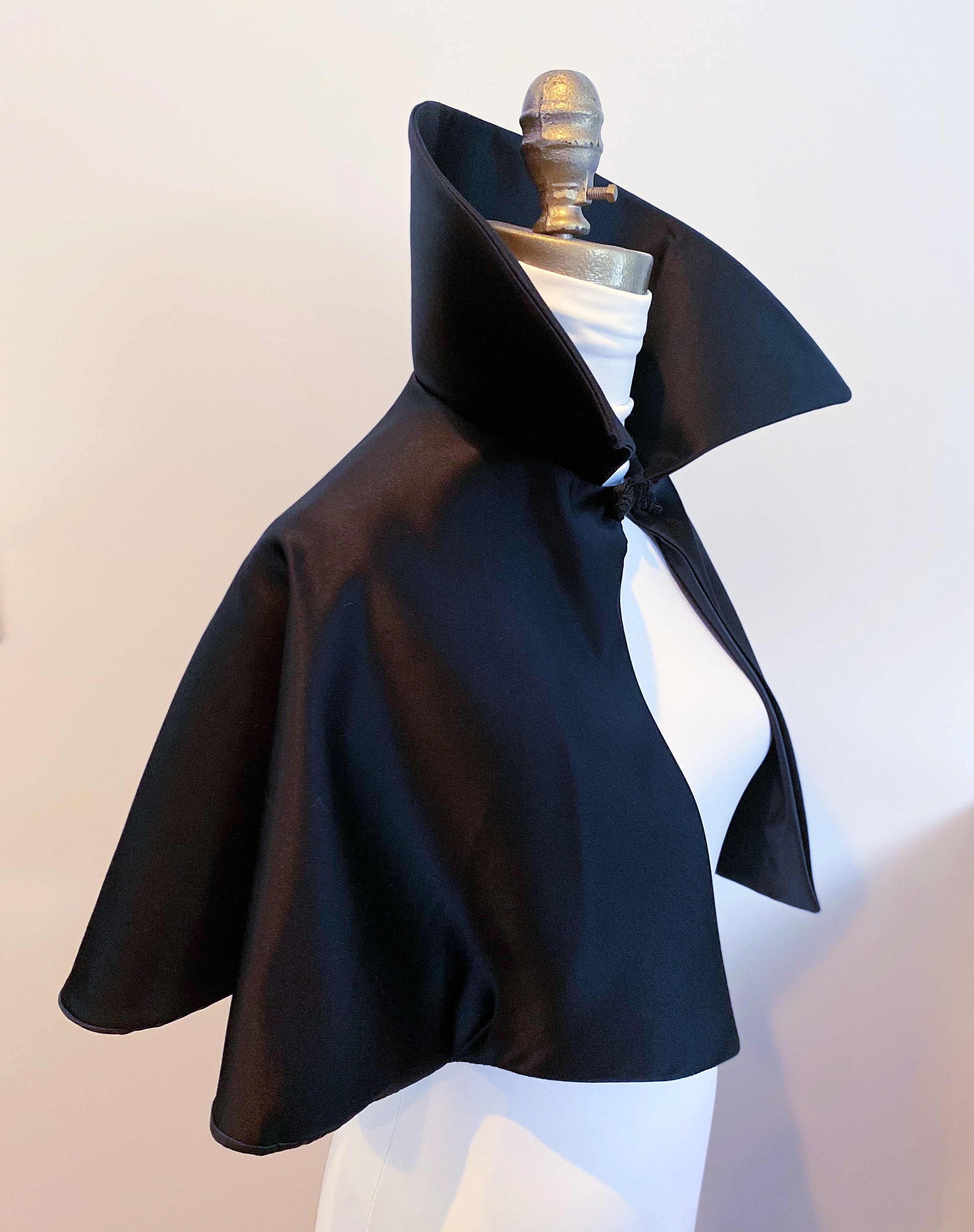 Gothic Cape in Three Lengths for Renaissance, Victorian, Vampire ...