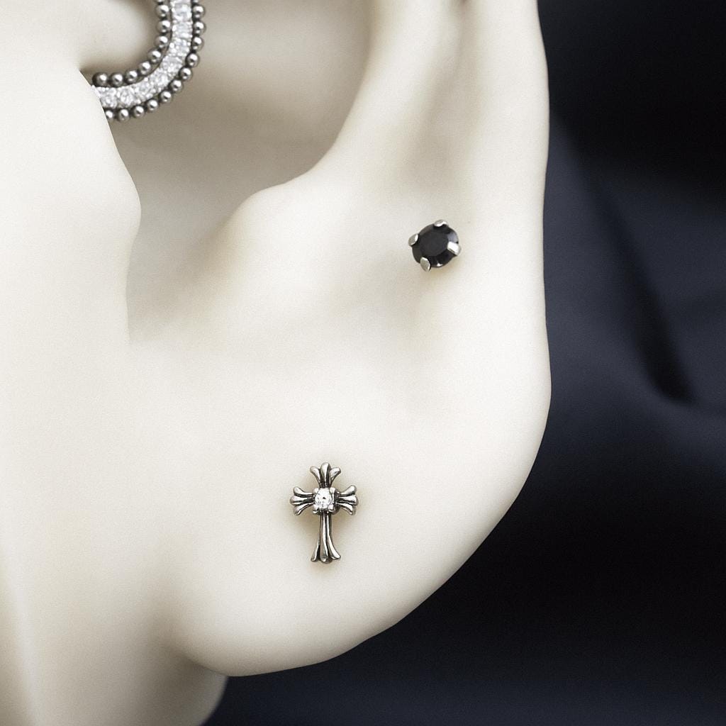 Vintage Gothic Cross Helix Piercing : Antique Silver Toned Conch ...