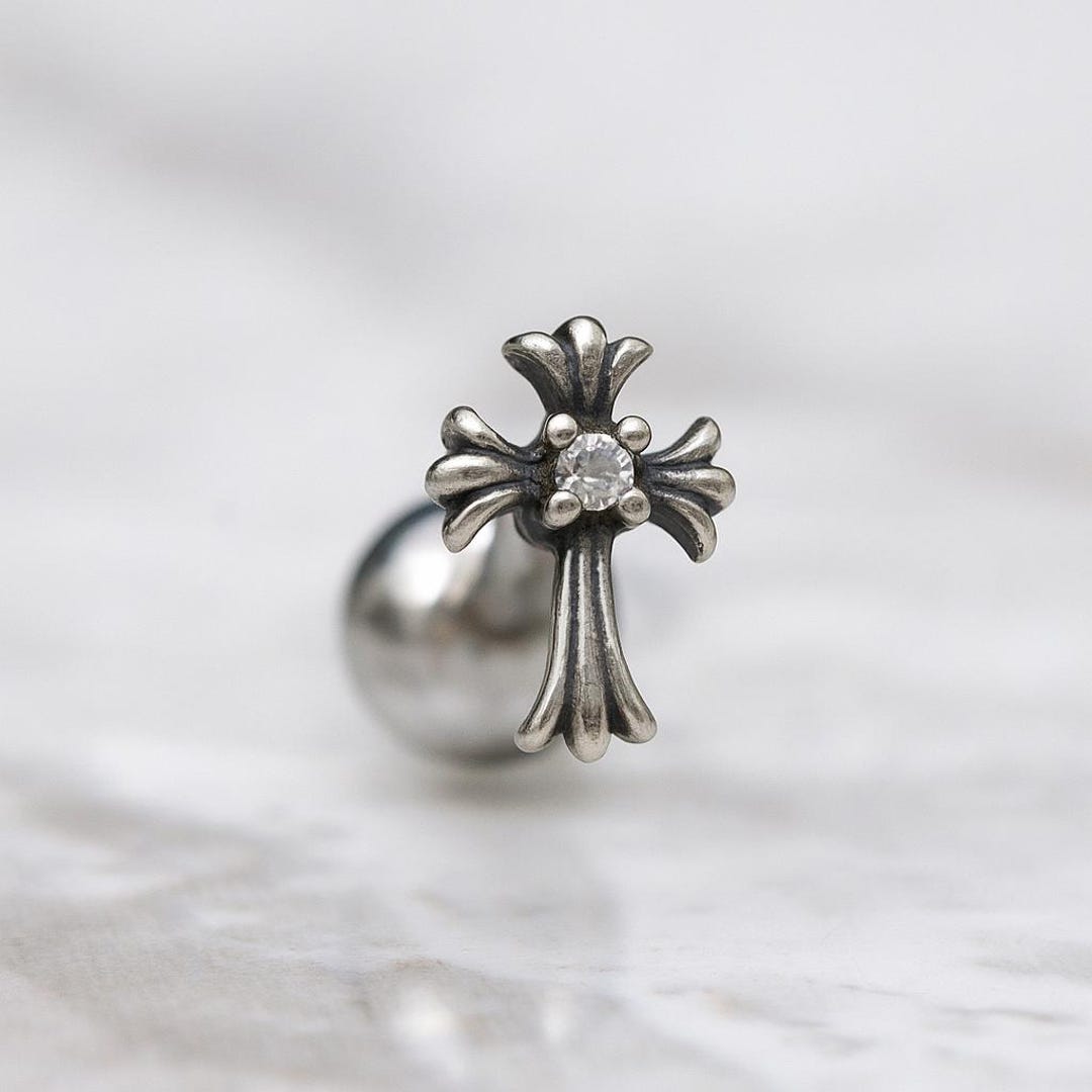 Vintage Gothic Cross Helix Piercing : Antique Silver Toned Conch ...