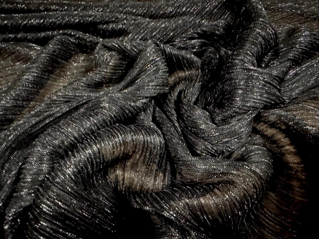 Moonlight Shimmer Metallic Stretch Plissé Mesh Fabric, per Metre ...