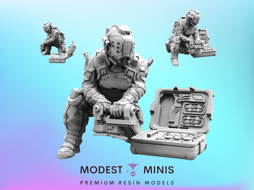 Trauma Troupe Field Doctor A - 32mm Scale Cyberpunk Mini | RPG | Sci Fi ...