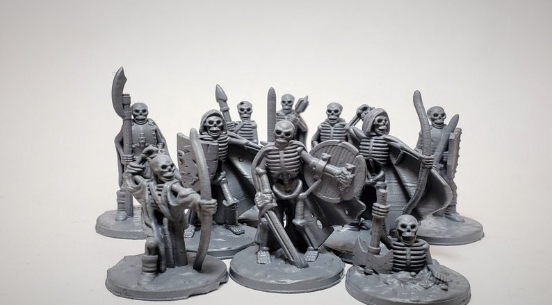 RESIN Skeletons 12 32mm Miniature DnD Miniature - Etsy